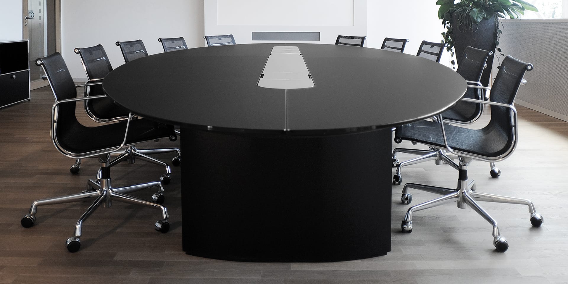 Hugo Boss Ticino SA, Switzerland — Smart Planning — Holzmedia